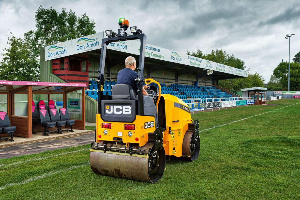 מכבש גלילי ממונע CT260-100/120 - קומסקו